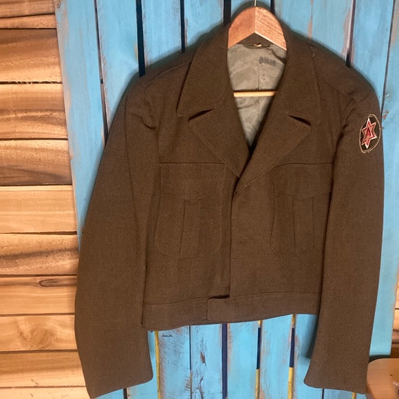 Vintage | Jackets & Coats | Vintage Us Army Eisenhower Ike Jacket 42r ...
